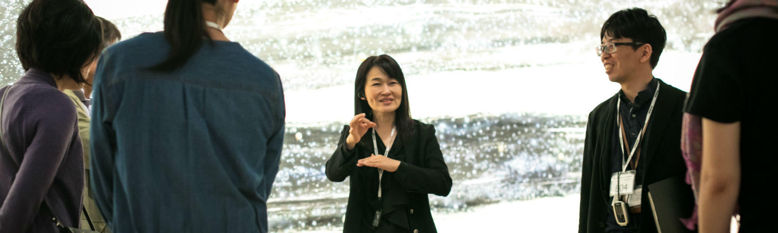 Sign Language Tour | Mori Art Museum