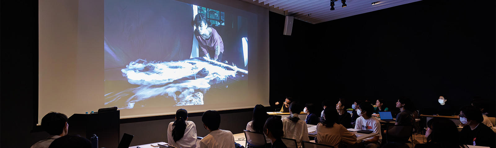 Seto Momoko Artist Talk | Mori Art Museum